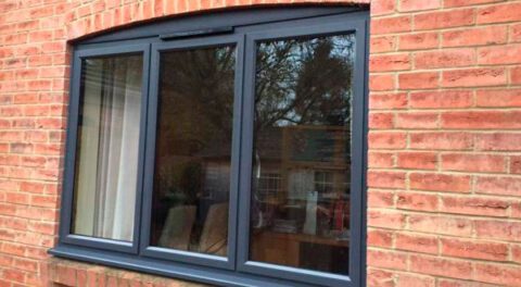 When To Choose Black Window Frames | evolvewindows.ca